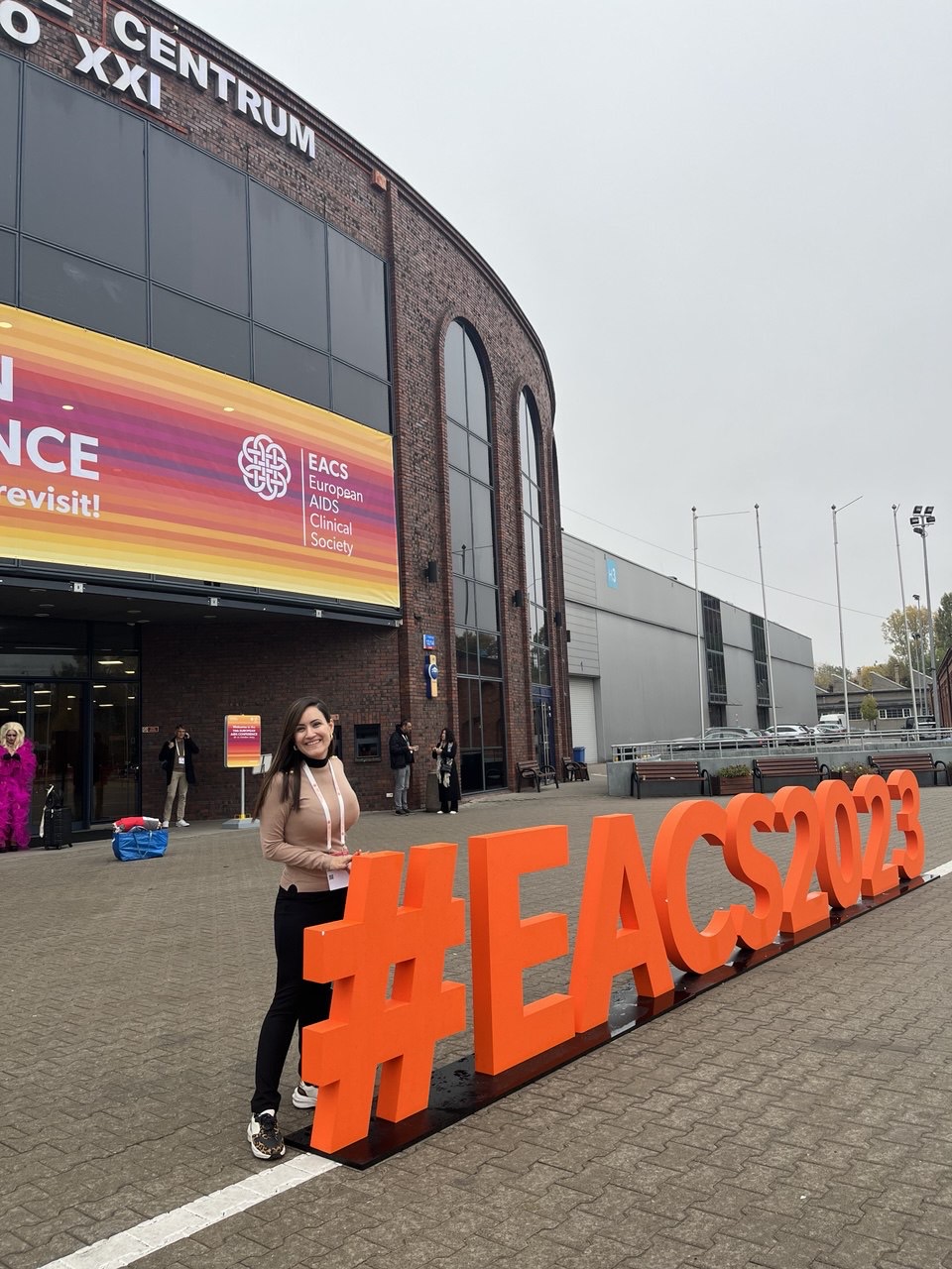 VIH Maternoinfantil: Cómo se transmite y cómo prevenirlo, según la ...