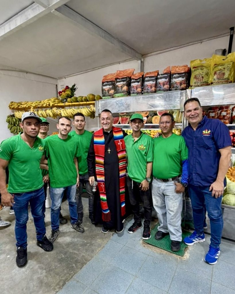 Pollos A1 Inauguró Nueva Sede en Caña de Azúcar sector II - VIP