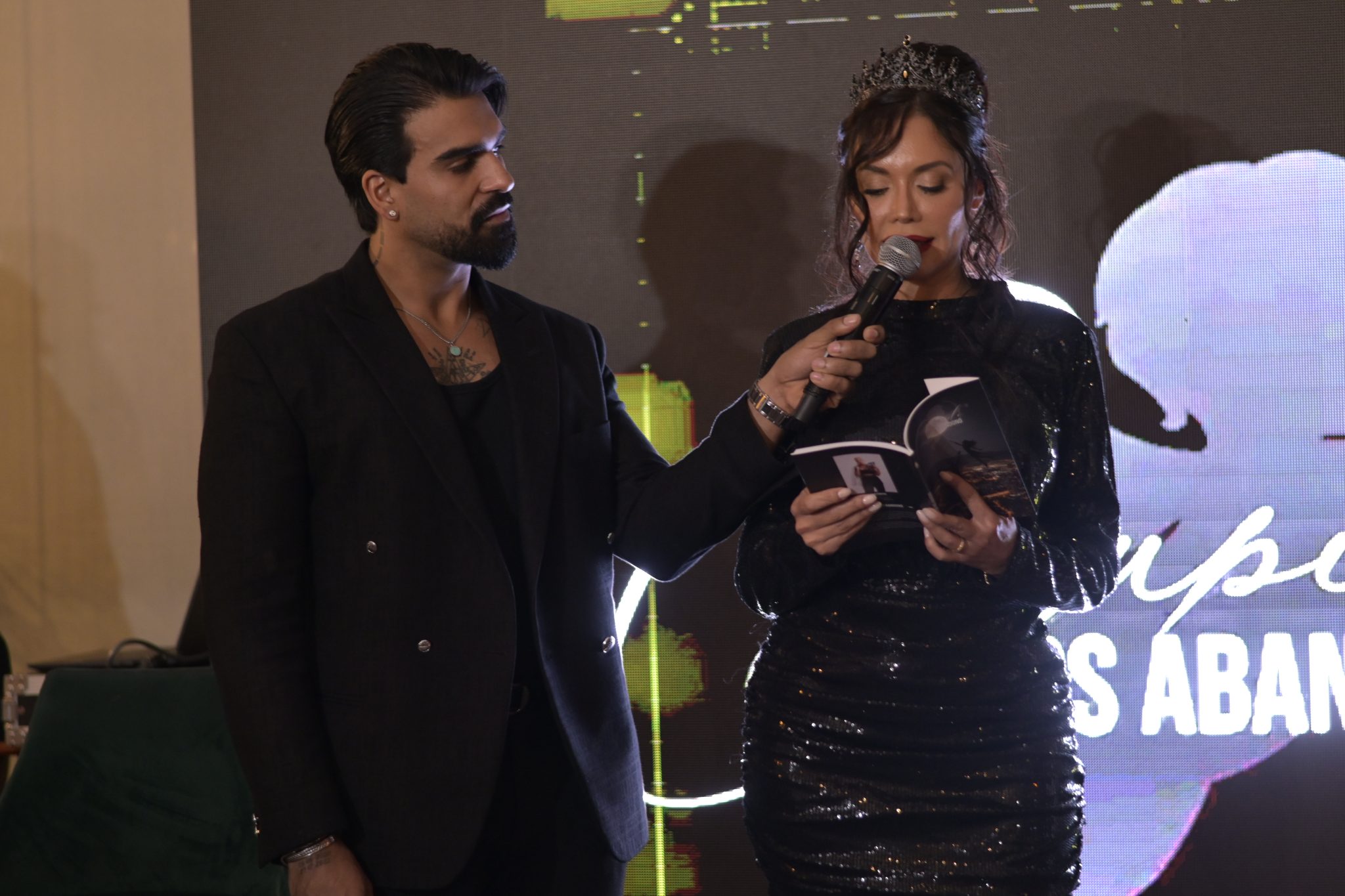 María Alejandra Cárdenas presentó “Cupido Nos Abandonó”: Una oda a la ...